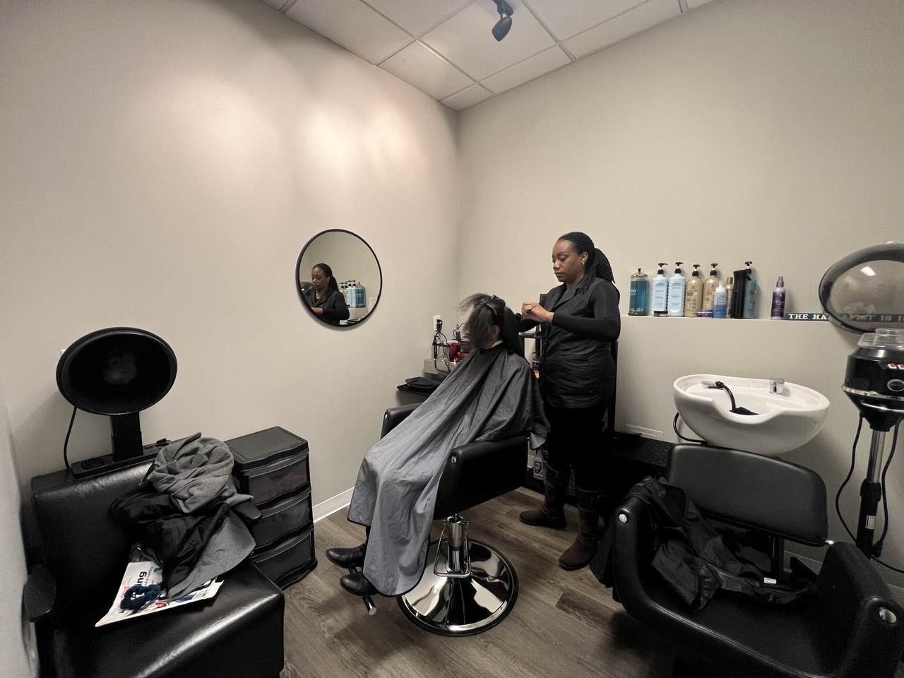 Our Salon Suites For Rent - VG Salon Studios