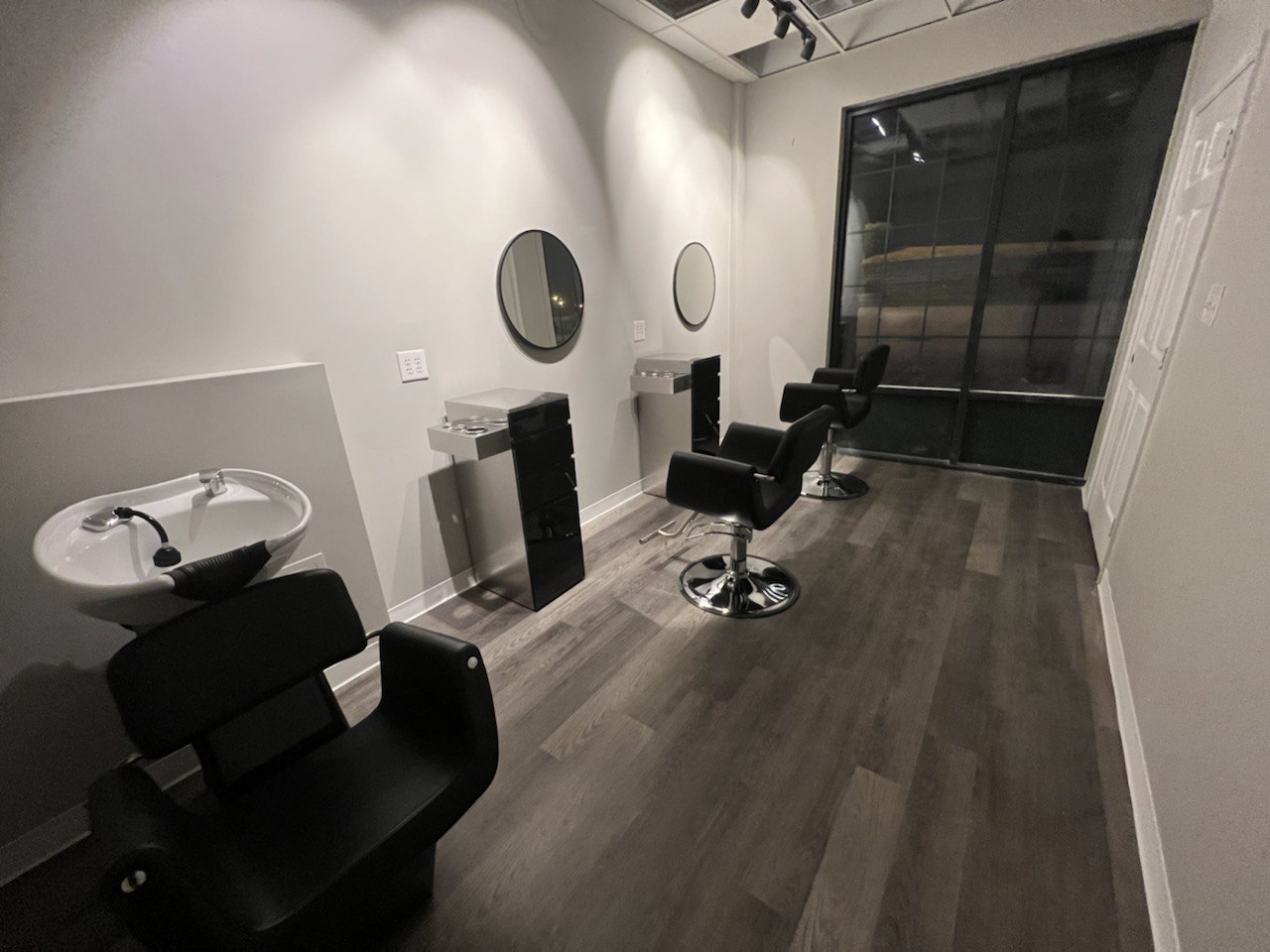 Our Salon Suites For Rent - VG Salon Studios